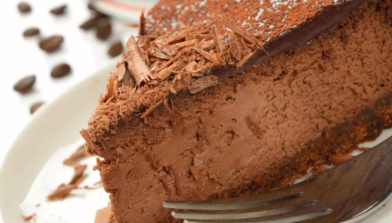 Čokoládový a tvarohový koláč pečený v rúre