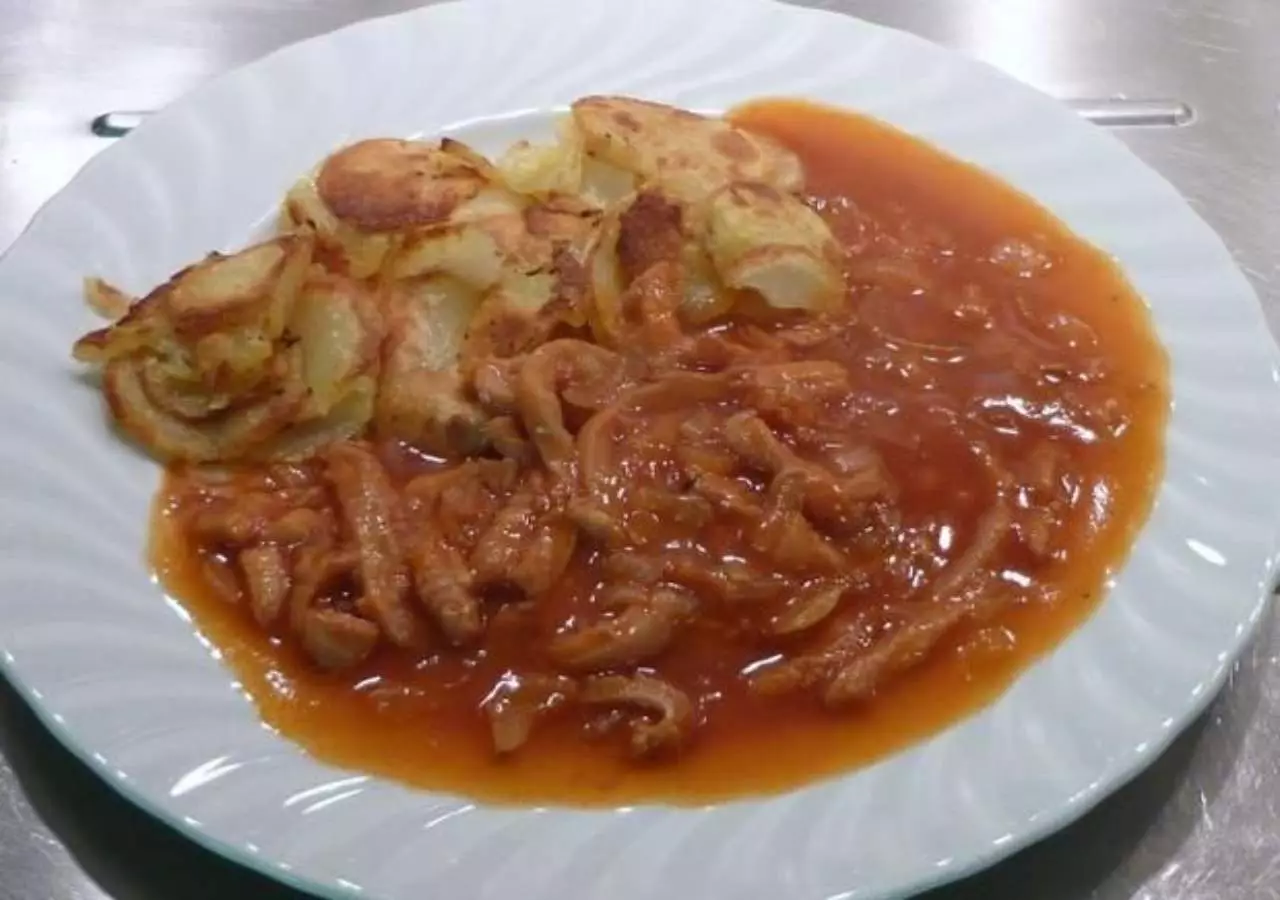 Tripe na may patatas at gisantes | Recipe mula sa Sicilian street food