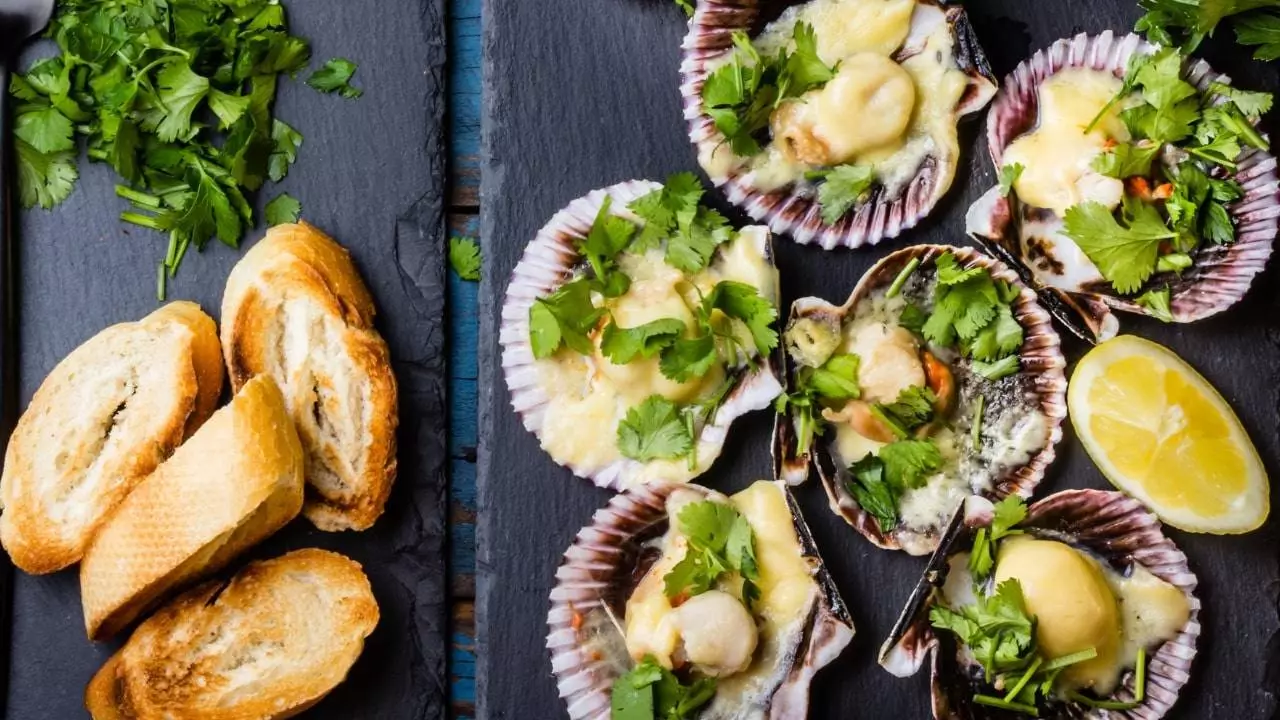 Vieiras al vino, un aperitivo rápido y sabroso