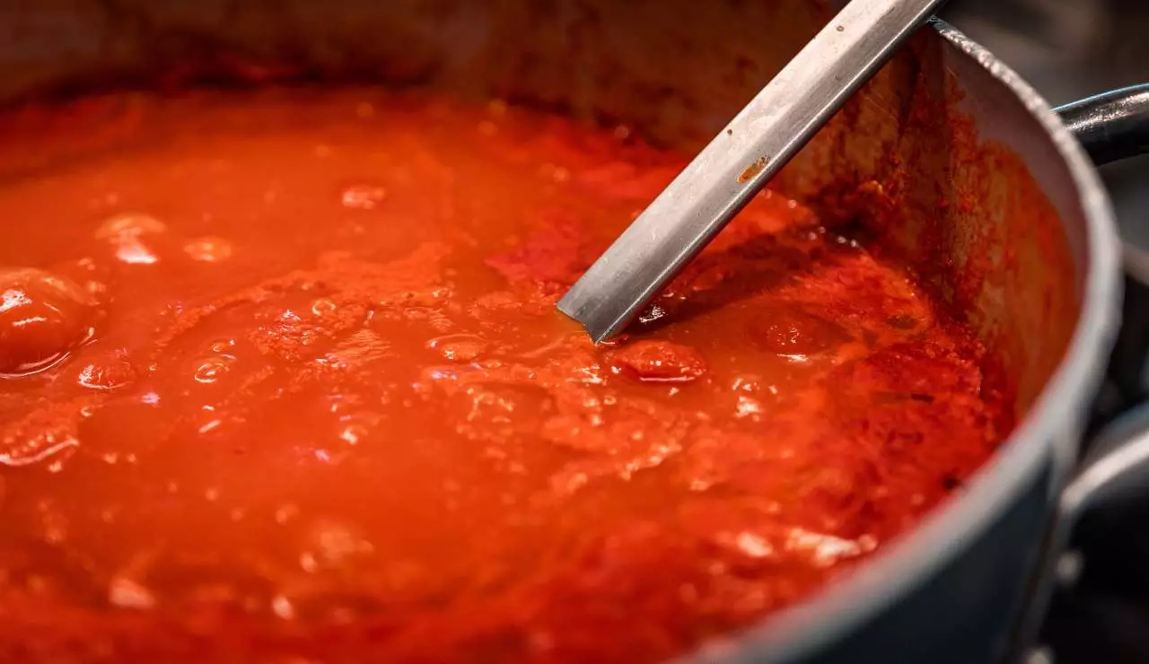 Adakah sos tomato anda masam? Berikut ialah cara untuk mendapatkannya kembali untuk menggunakannya dengan segera 26335_1