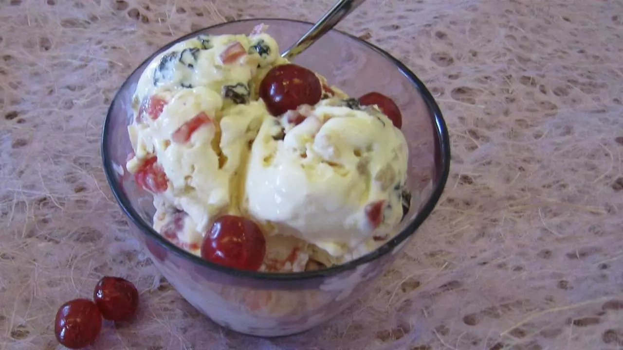 Sobremesa ao vaso con froita confitada