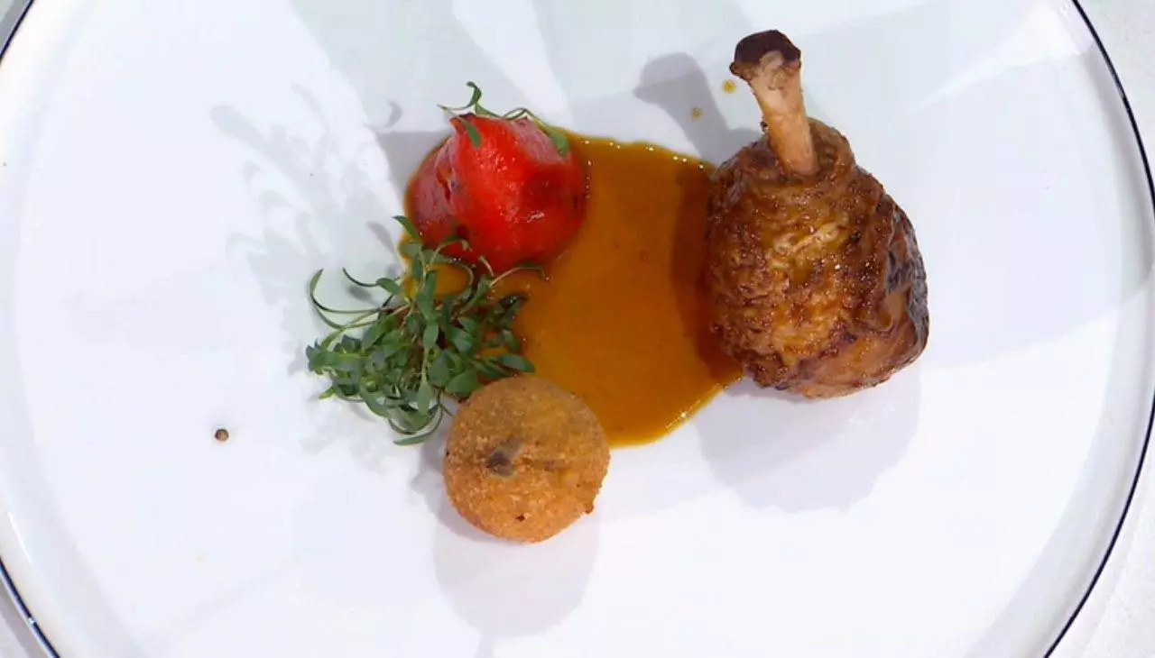 It's always noon | Recipe by chef David Fiordigiglio | Roman-style chicken with peppers
