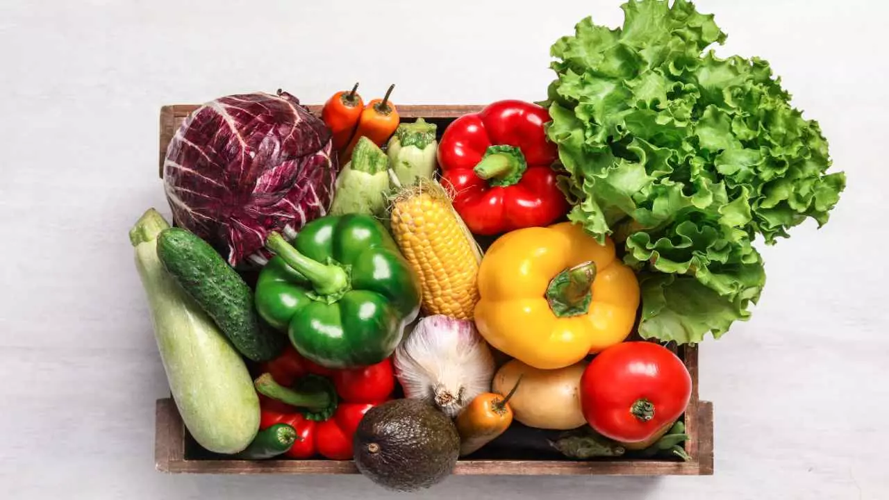 Benedetta Rossi telah memilih beberapa sayuran untuk lauk yang luar biasa, mari kita cari tahu