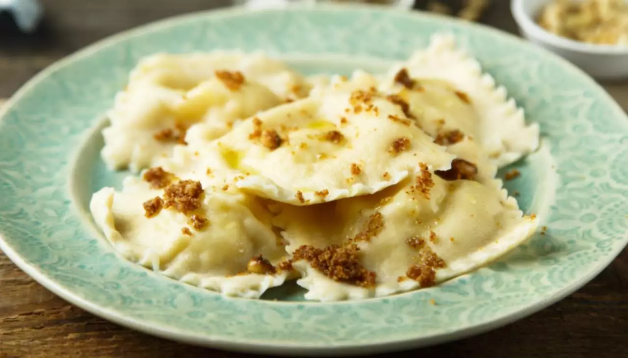 Ravioli ovy gorgonzola walnuts - ricettasprint