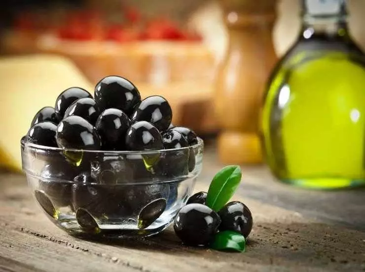 Fonoll al forn amb tomàquets cherry i olives, excel·lent guarnició lleugera 26681_4