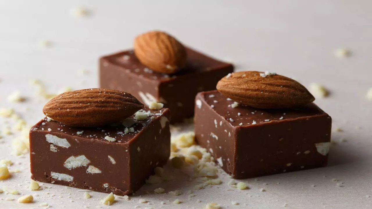 Ama-almond chocolates