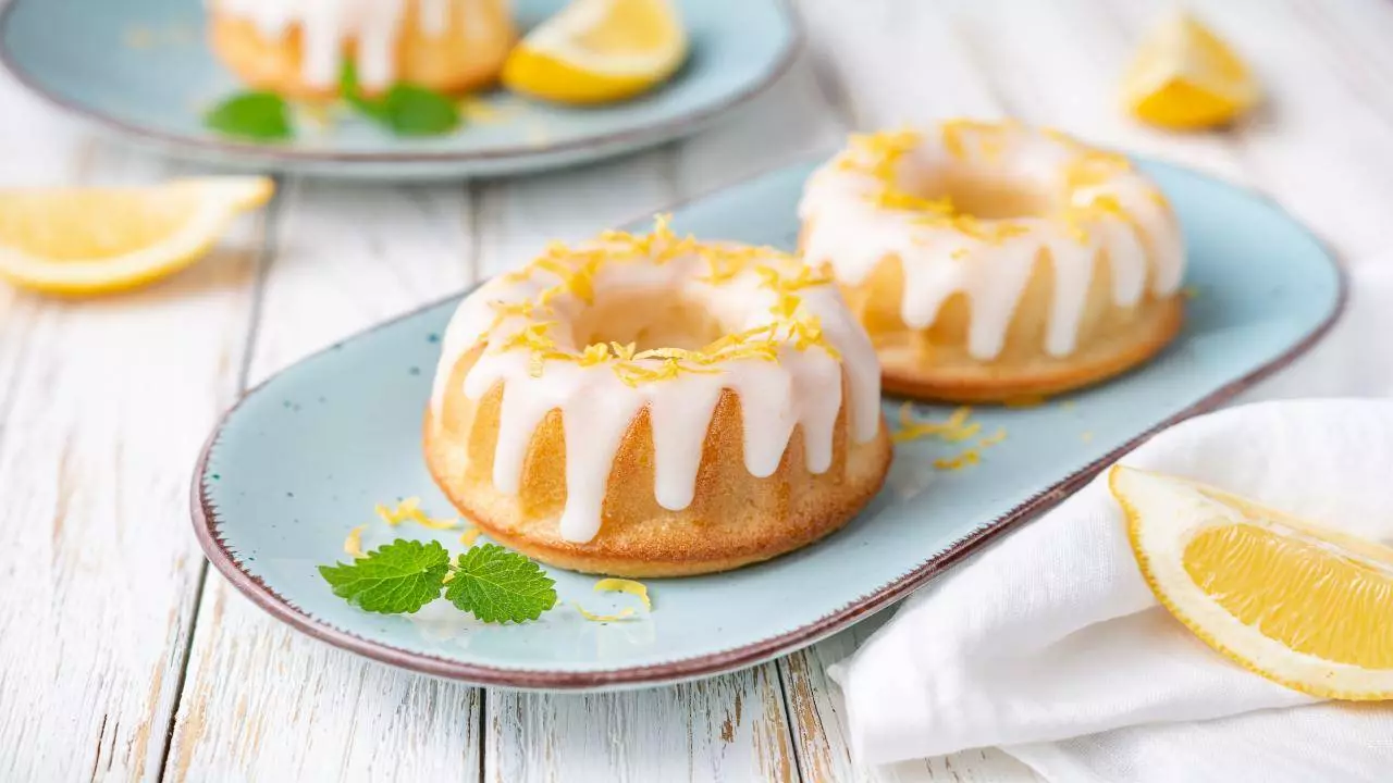 Lemon donuts