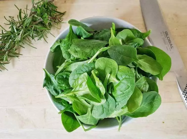 Quinoa salad karo kacang buncis