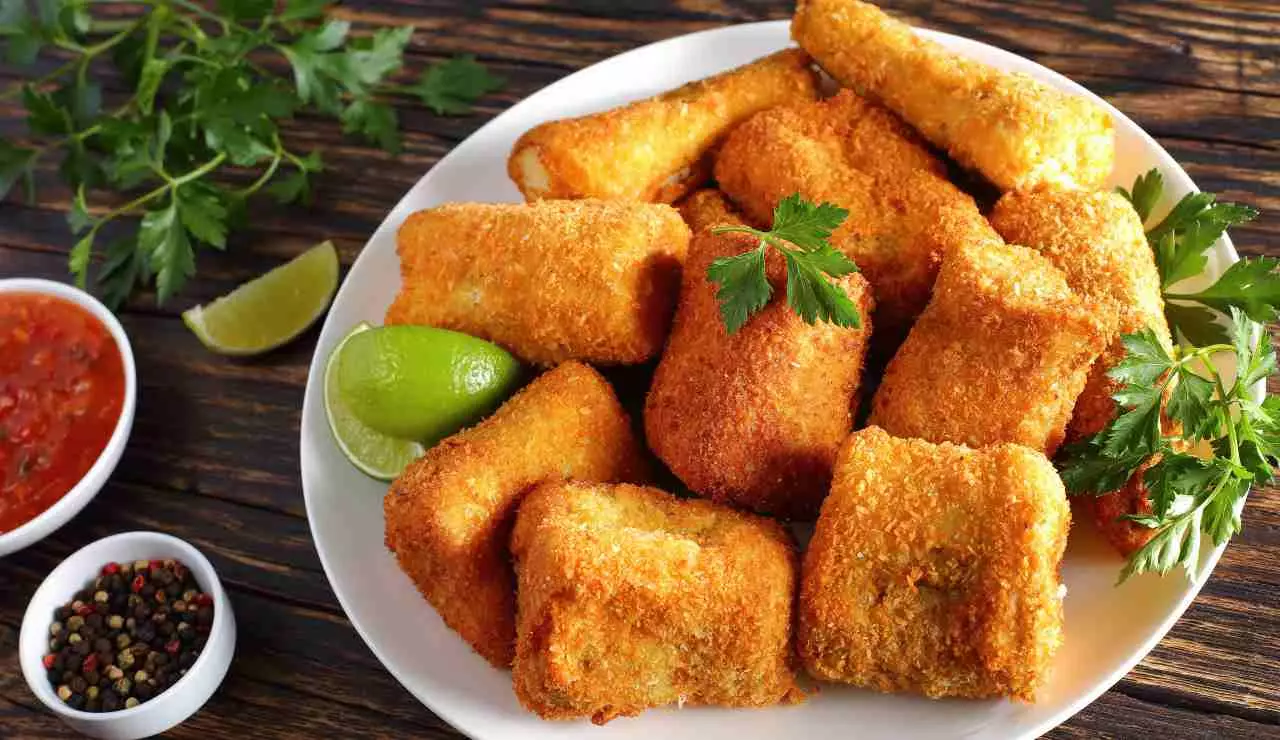 receta de croquetas de pescado con espátula impresa