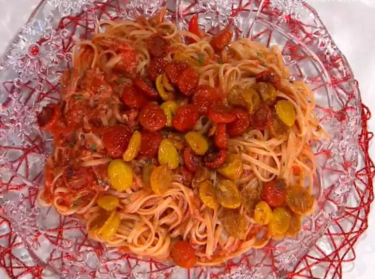 Det er alltid middag | Oppskrift av kokken Simone Buzzi | Linguini med tunfisk