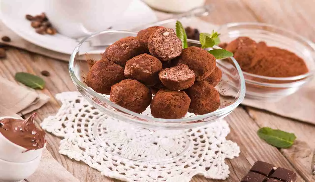 Yalpak we şokolad truffles