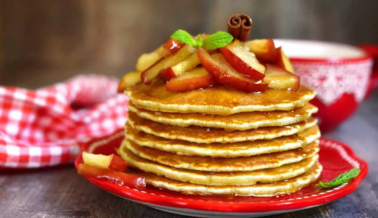 Yogurt pancakes | Gampang pisan tanpa endog, susu sareng mentega