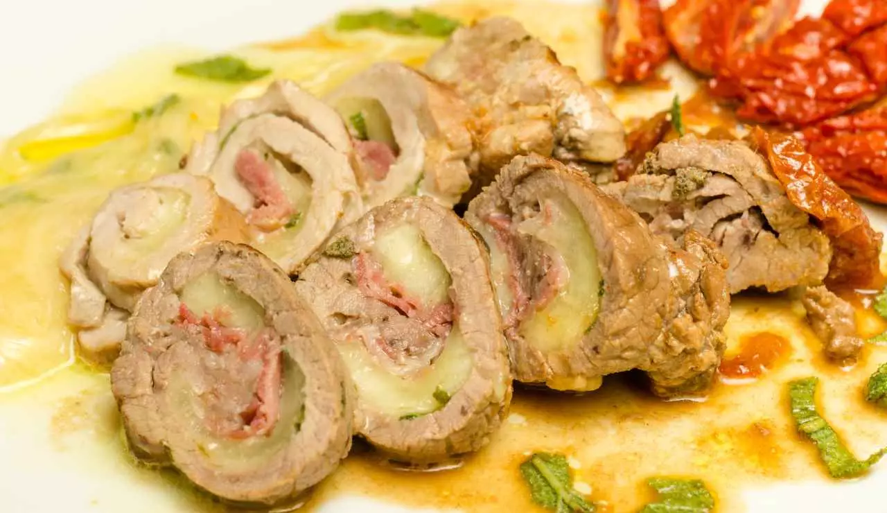 Veal spinach stuffed with scamorza cheese and ham | Fabulous 27915_1