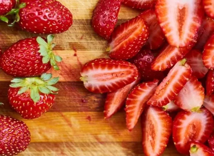 Sie haben Erdbeeren und möchten ein Dessert zubereiten: Hier sind Sie, 10 Minuten und eine super cremige und frische Füllung 27935_2