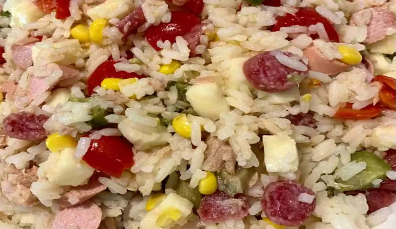 Super labi un krāsaini rīsu salāti