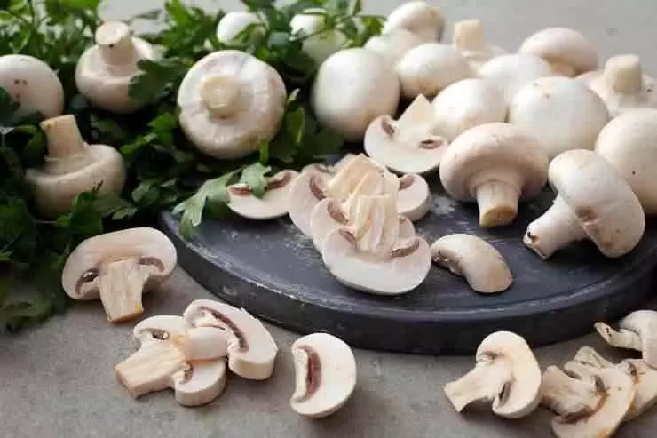 Romige risotto mei paddestoelen en spek | Lekker en lekker earste kursus 28432_3