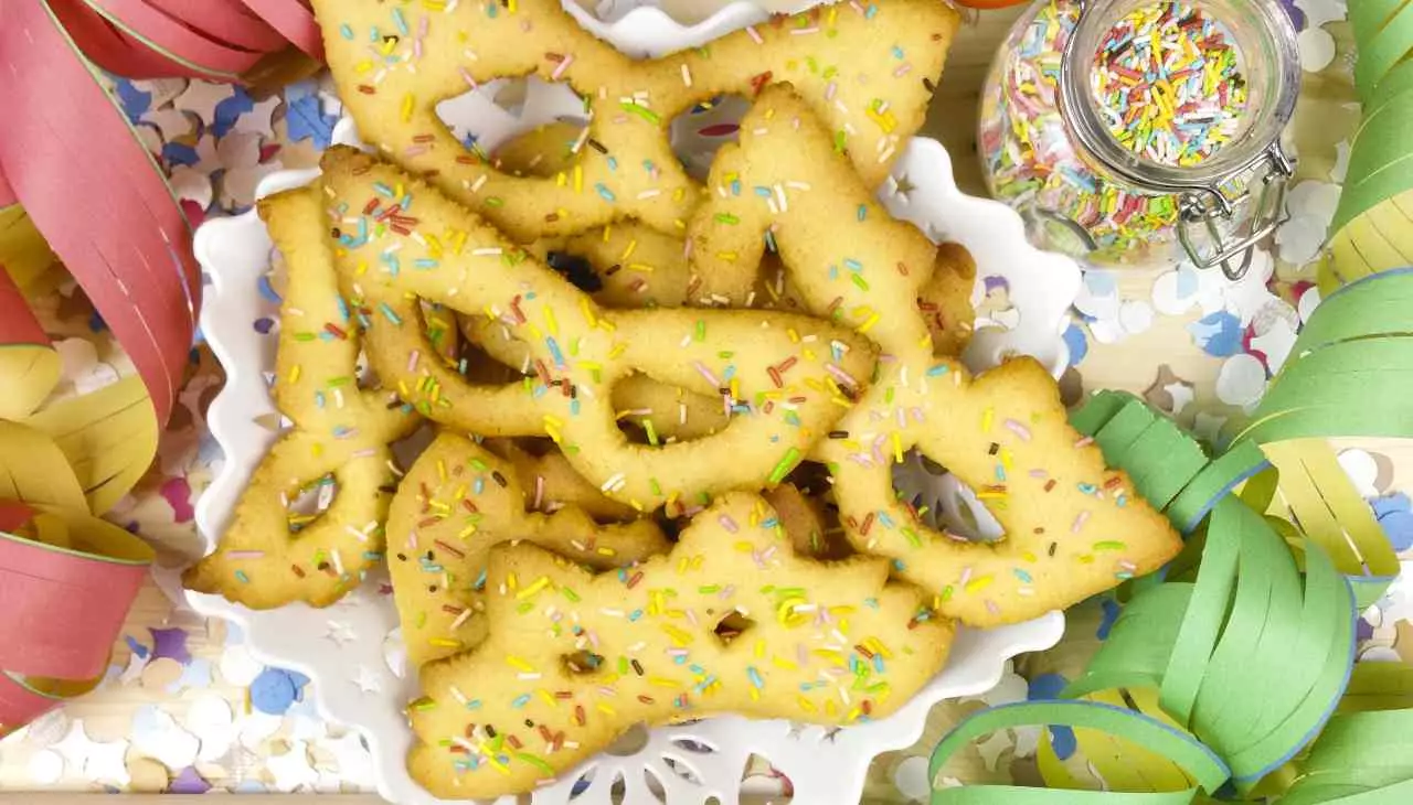 Vegan carnival mask cookies recipe