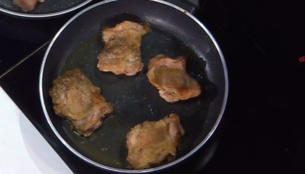 Pollo con piel. Foto de È sempre Mezzogiorno