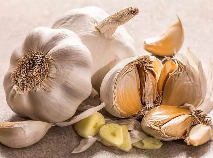 Fettuccine hamwe na porcini y'ibihumyo resept