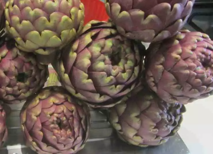 Artichokes sitofudi pẹlu tomati nipa Sonia Peronaci | Ẹ wo irú ìdùnnú tí a kò lè ṣẹ́gun! 28611_2