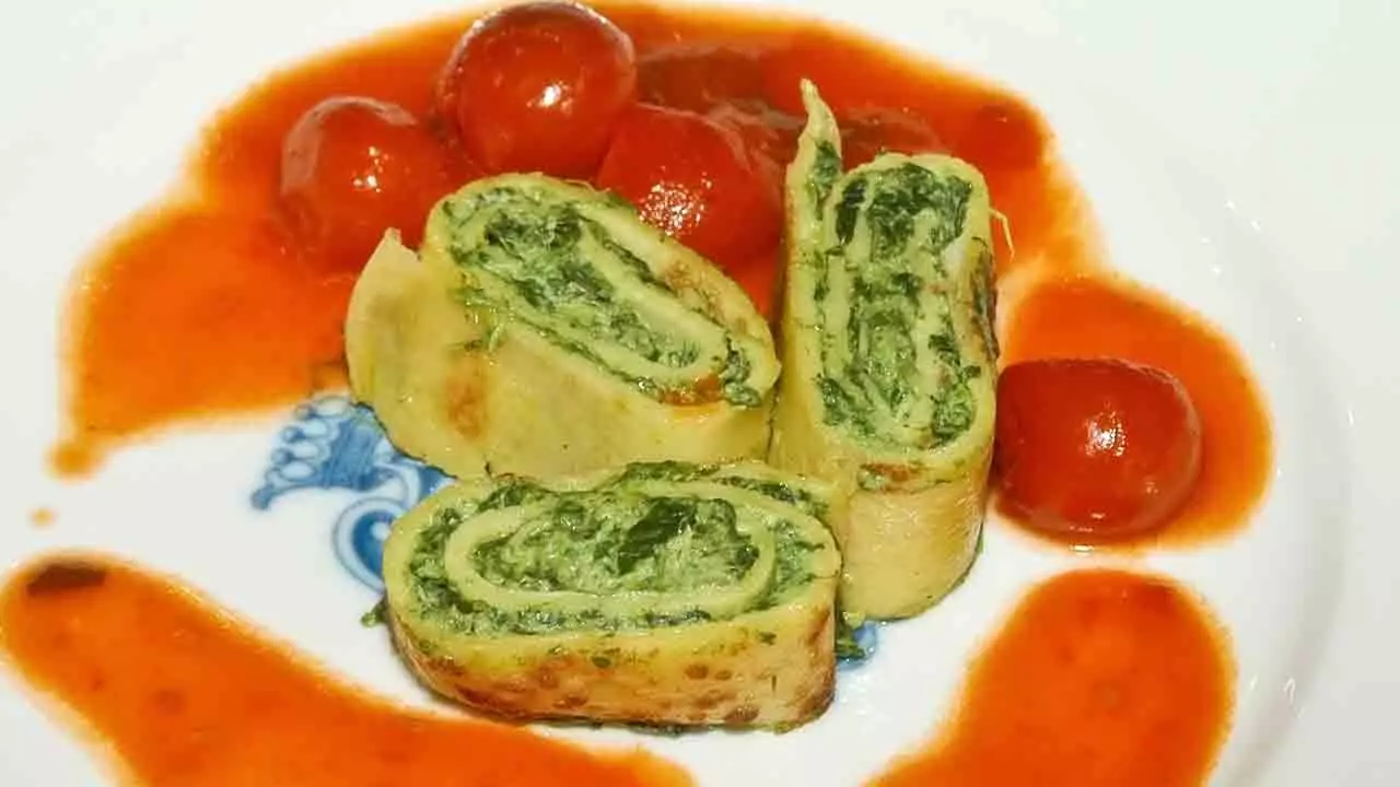 Omelette yipo pẹlu owo