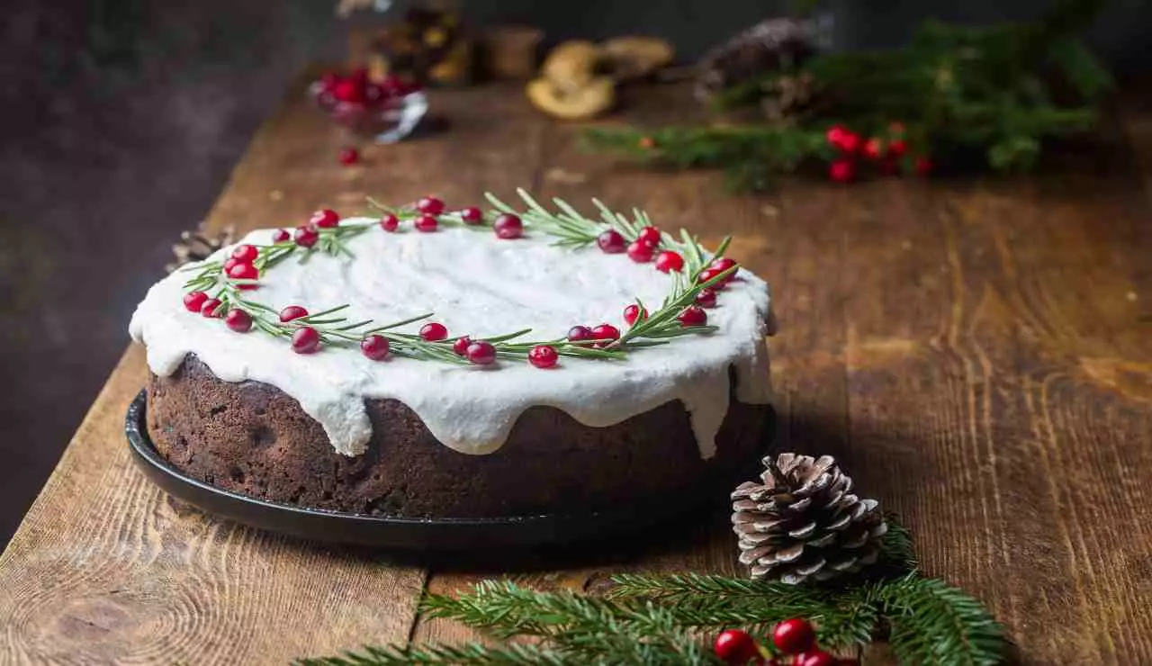 miękkie i wysokie ciasto oreo oraz Nutella z polewą waniliową