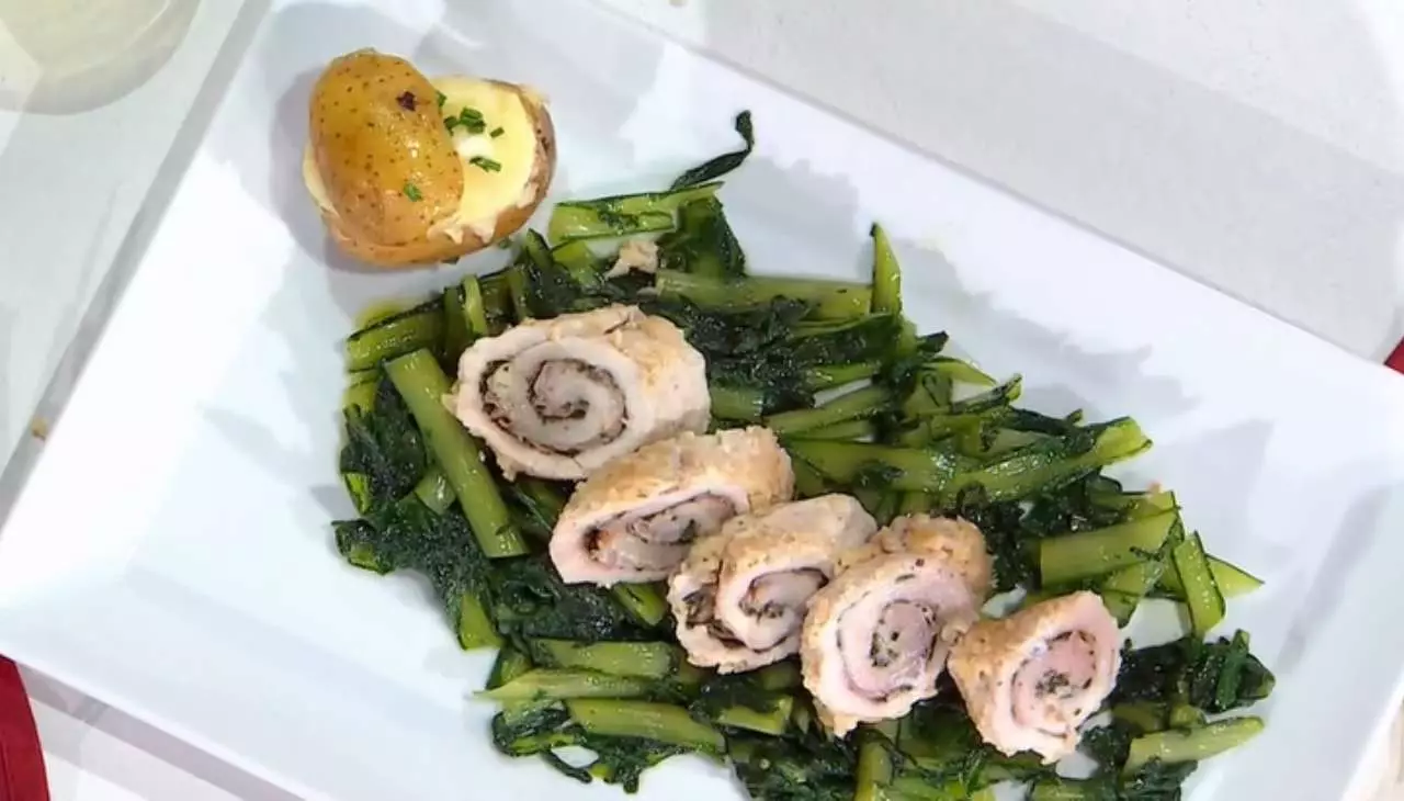 Ke mots'ehare kamehla | Recipe ka chef Daniele Persegani | Li-roll tsa peanut turkey