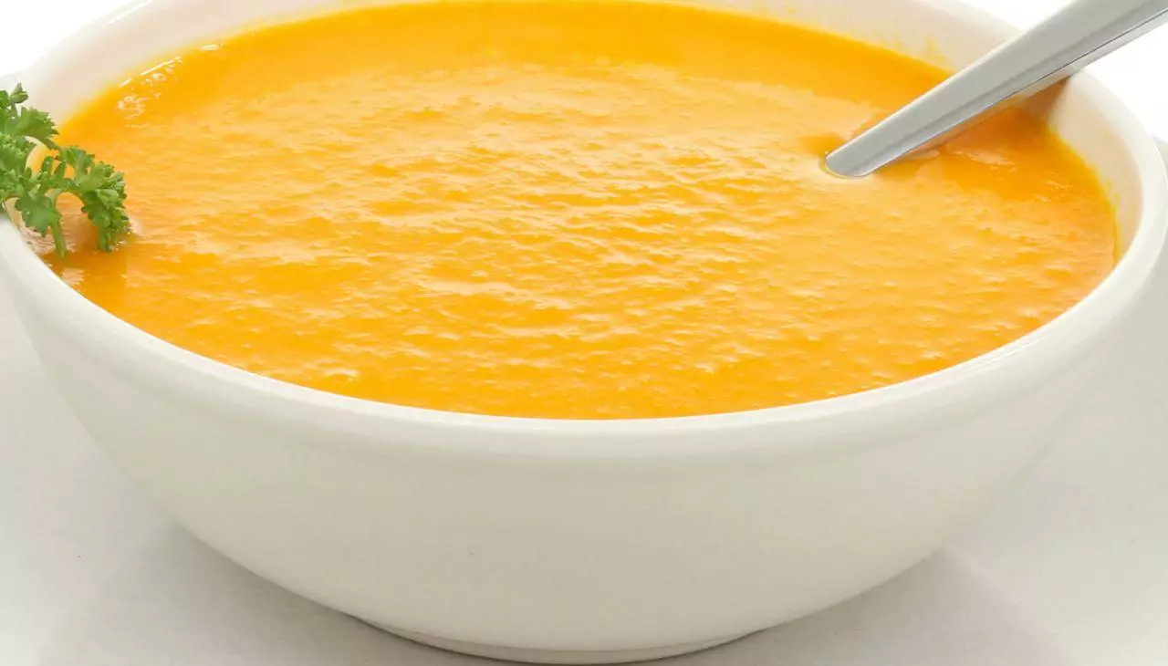 पहिलो क्रीमयुक्त गाजर, क्रीम संग आलु