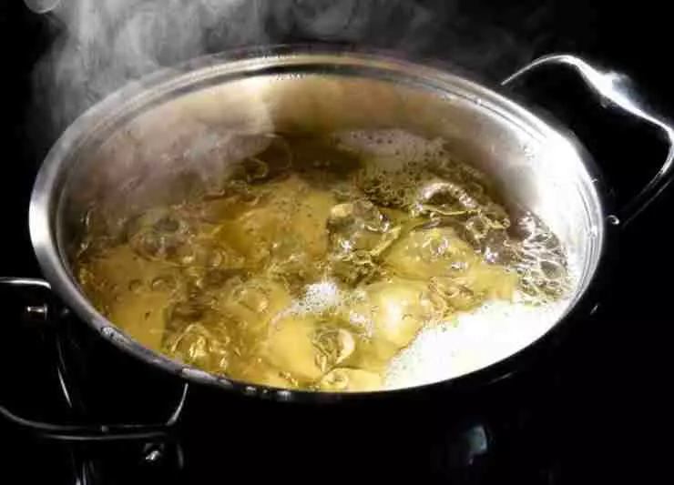 भोपळा ग्रेटिन, बटाटे आणि फॉन्टिना चीज | मऊ आणि रेसी चव 297_3