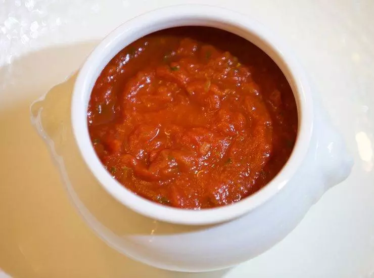 جھینگے اور ٹماٹر کی چٹنی کے ساتھ فریگولا فوٹو نسخہ پرنٹ