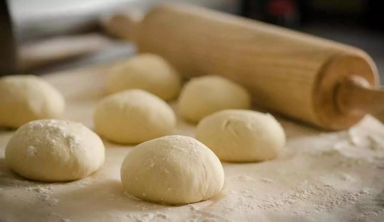 Without yeast and without dough | These fluffy little pizzas will blow your mind! 29855_1