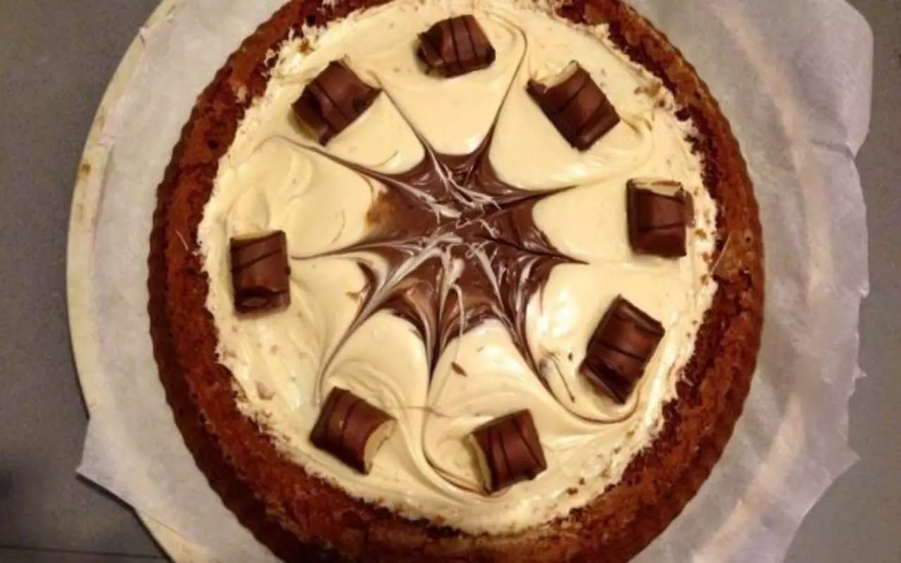 kinder bueno tart uzommeputa FOTO uzommeputa ebipụta