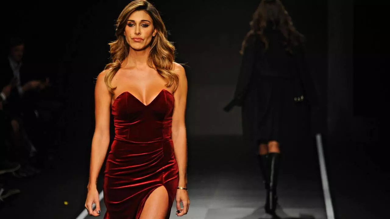 Leichtsinniges Leben für Belen Rodriguez | Die Unterbrechung der Linie für das argentinische Showgirl