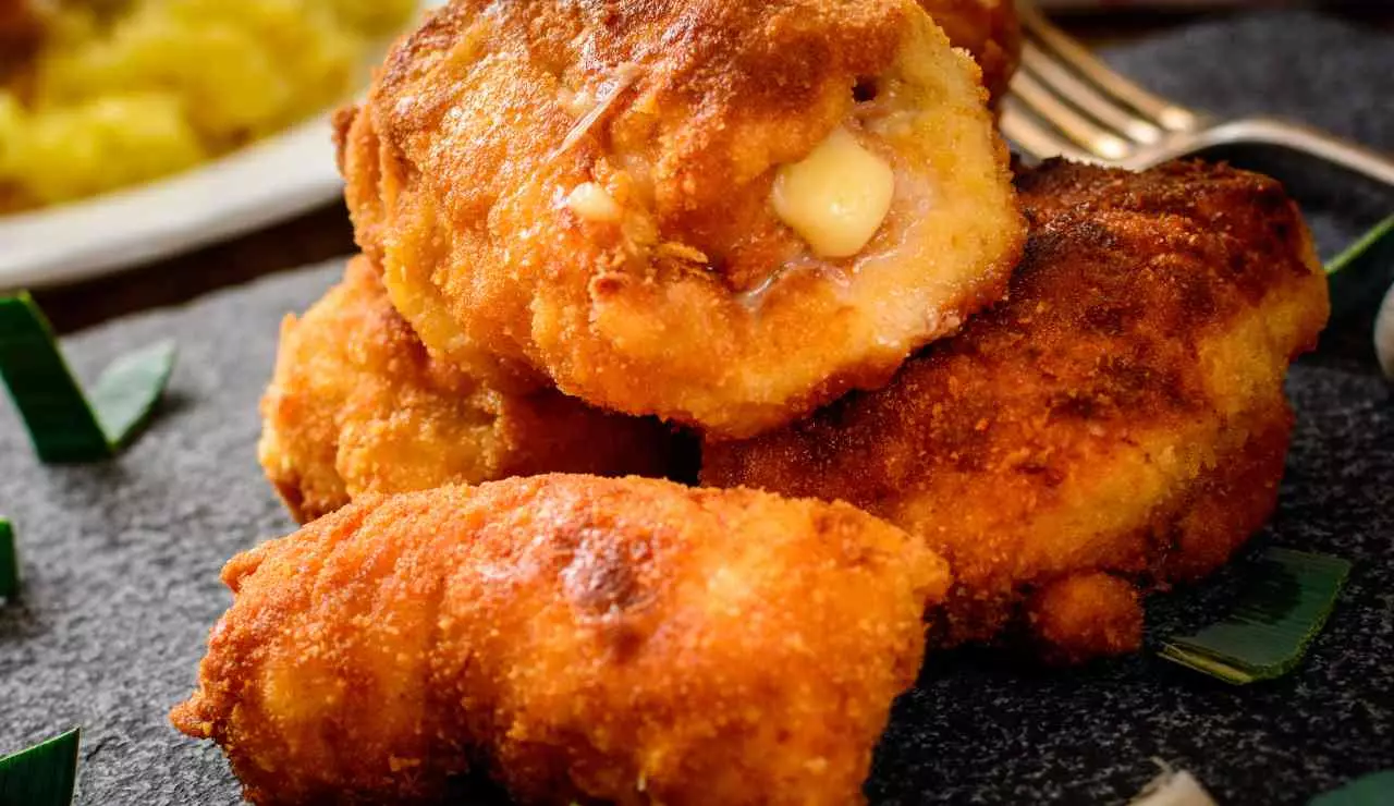 pikantní bramborové krokety plněné recept tisk