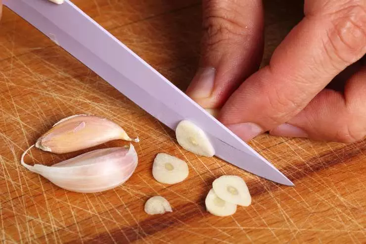 Orecchiette aux asperges, anchois et pecorino - ricettasprint