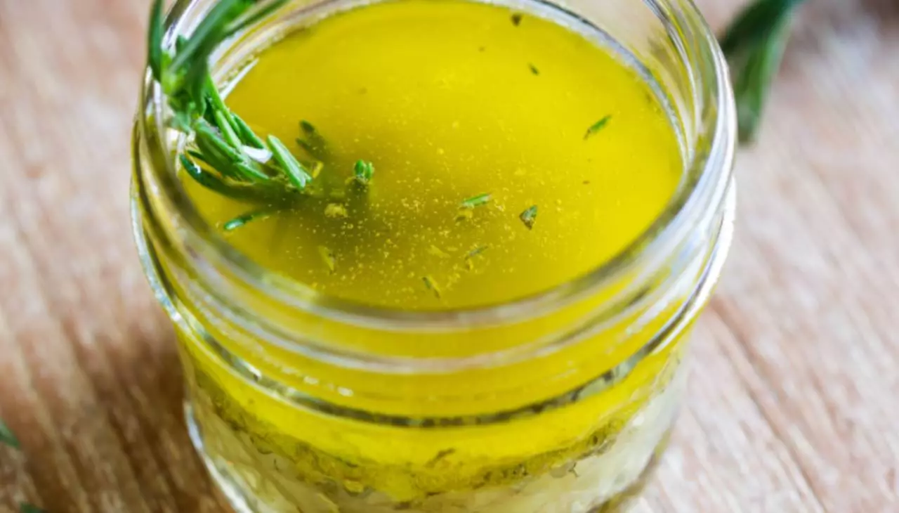 Vinaigrette à l'huile et aux tubercules