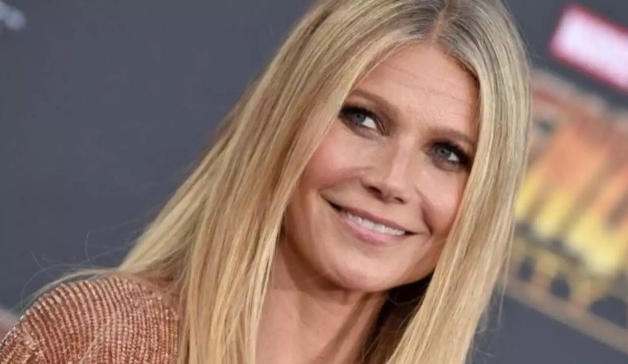 ھەيز كېسىلىش دەۋرىدىكى Gwyneth Paltrow سىلىقلاش - رېتسېپ بېسىش