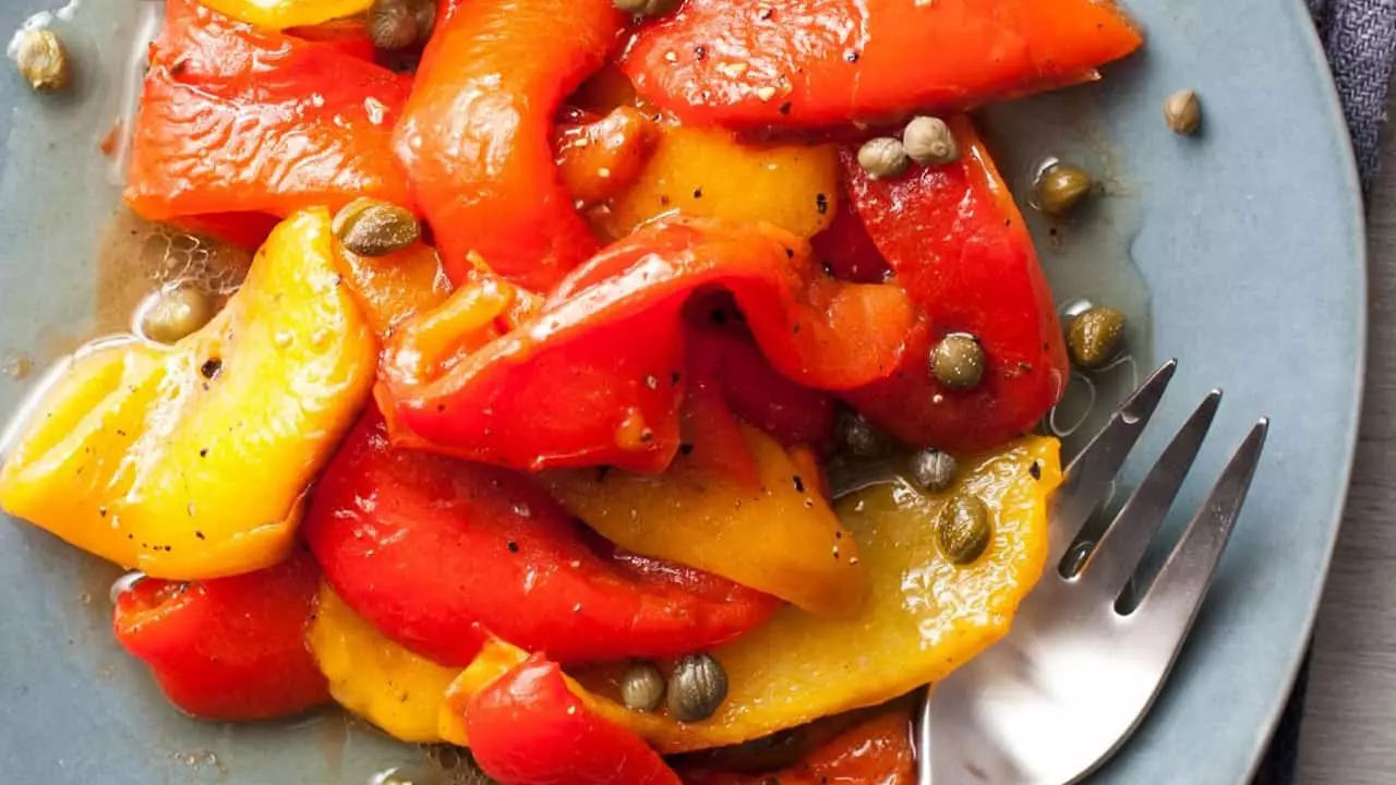 pan-fried peppers na may capers