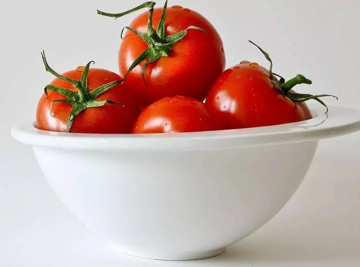Receita de tomates recheos de verán