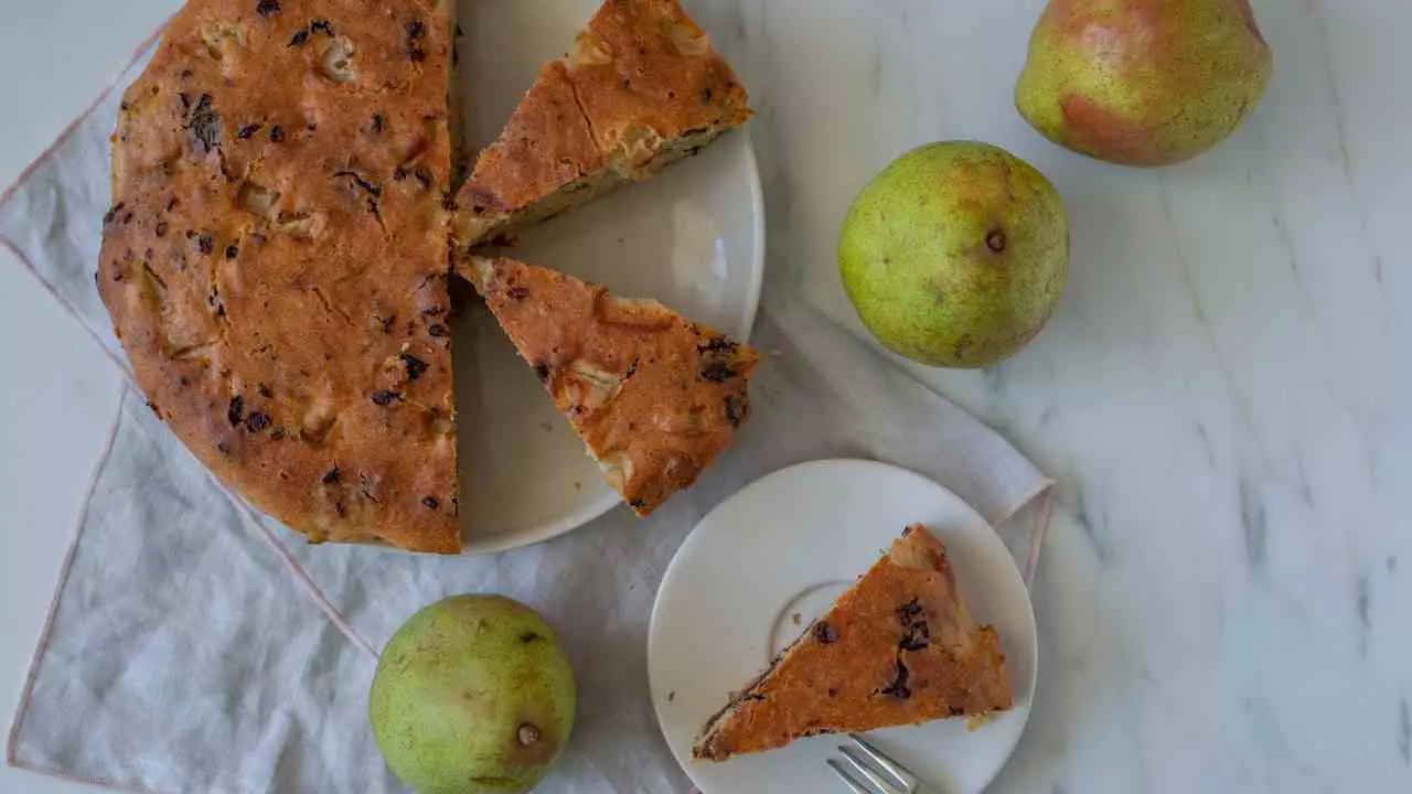 Ingrédients pour la préparation de la recette du gâteau aux poires, au chocolat et aux noix 30918_1