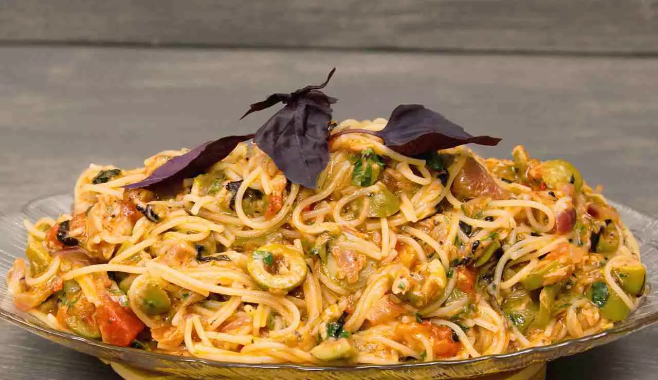 Spaghetti tare da Pantelleria pesto da tuna