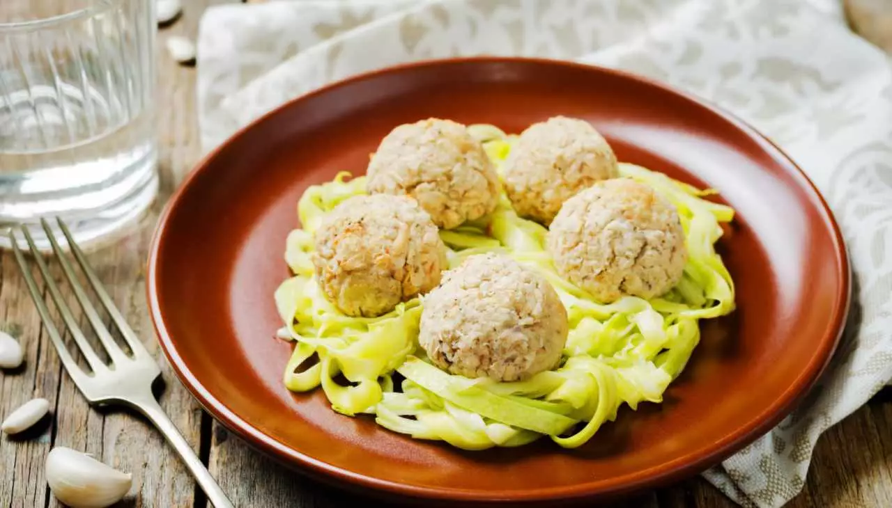 Recipe sa Romanesco cabbage meatballs