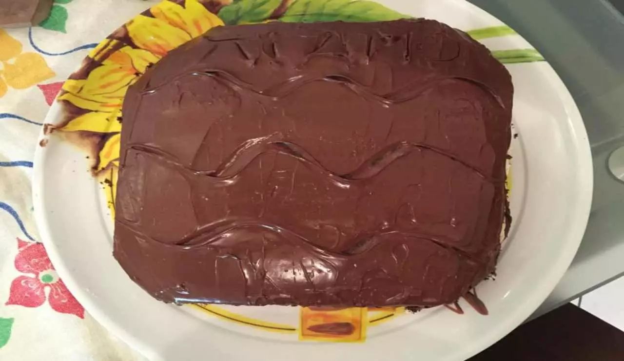 Etxeko kinder delice tarta