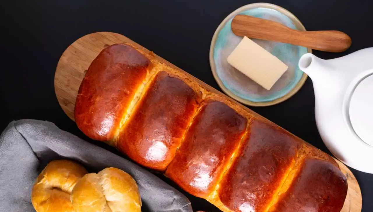 Şokolad damlaları ilə ipli brioche | Dadlı və zərif