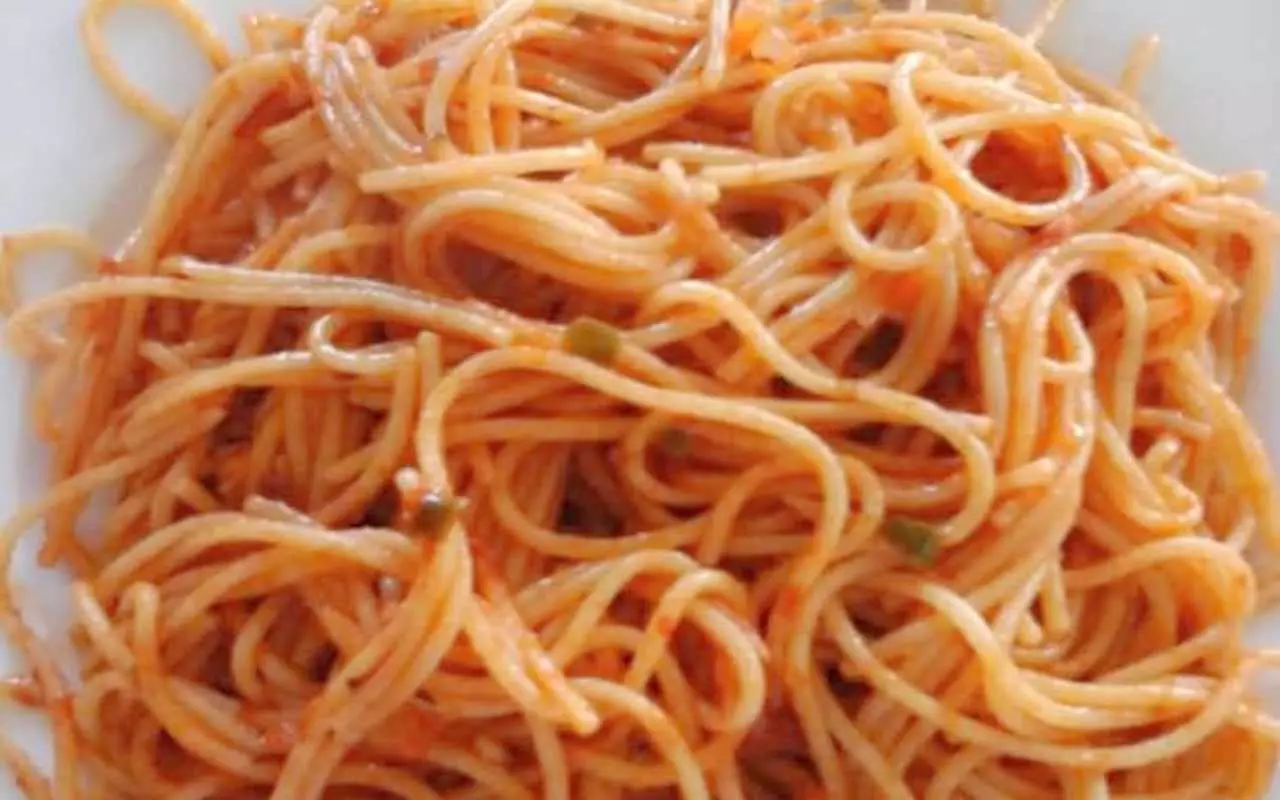 spaghetti poteto paprika uzommeputa FOTO uzommeputa ebipụta