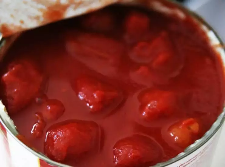 kooritud tomatid