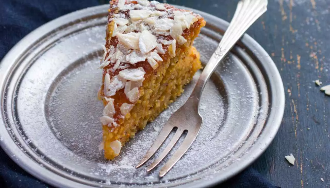 Receita de bolo de tangerina com creme de tangerina