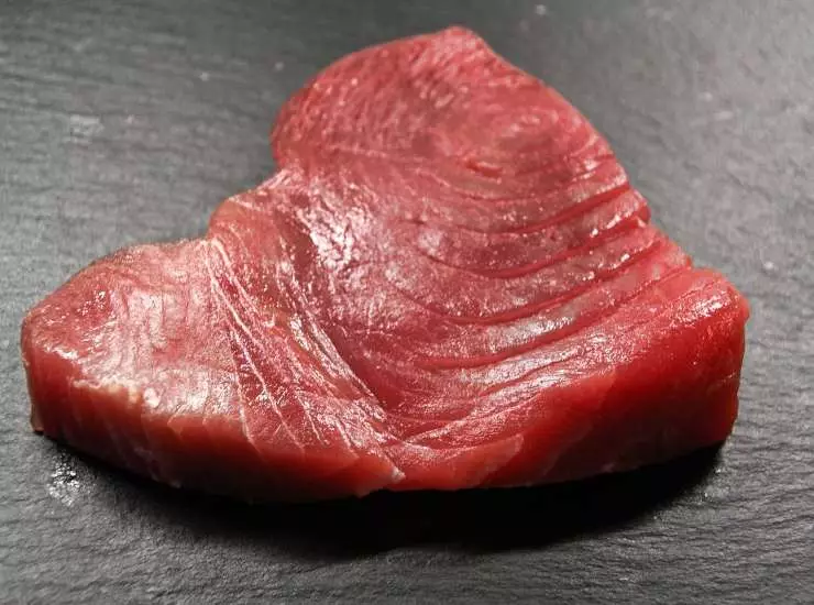 svježa tuna