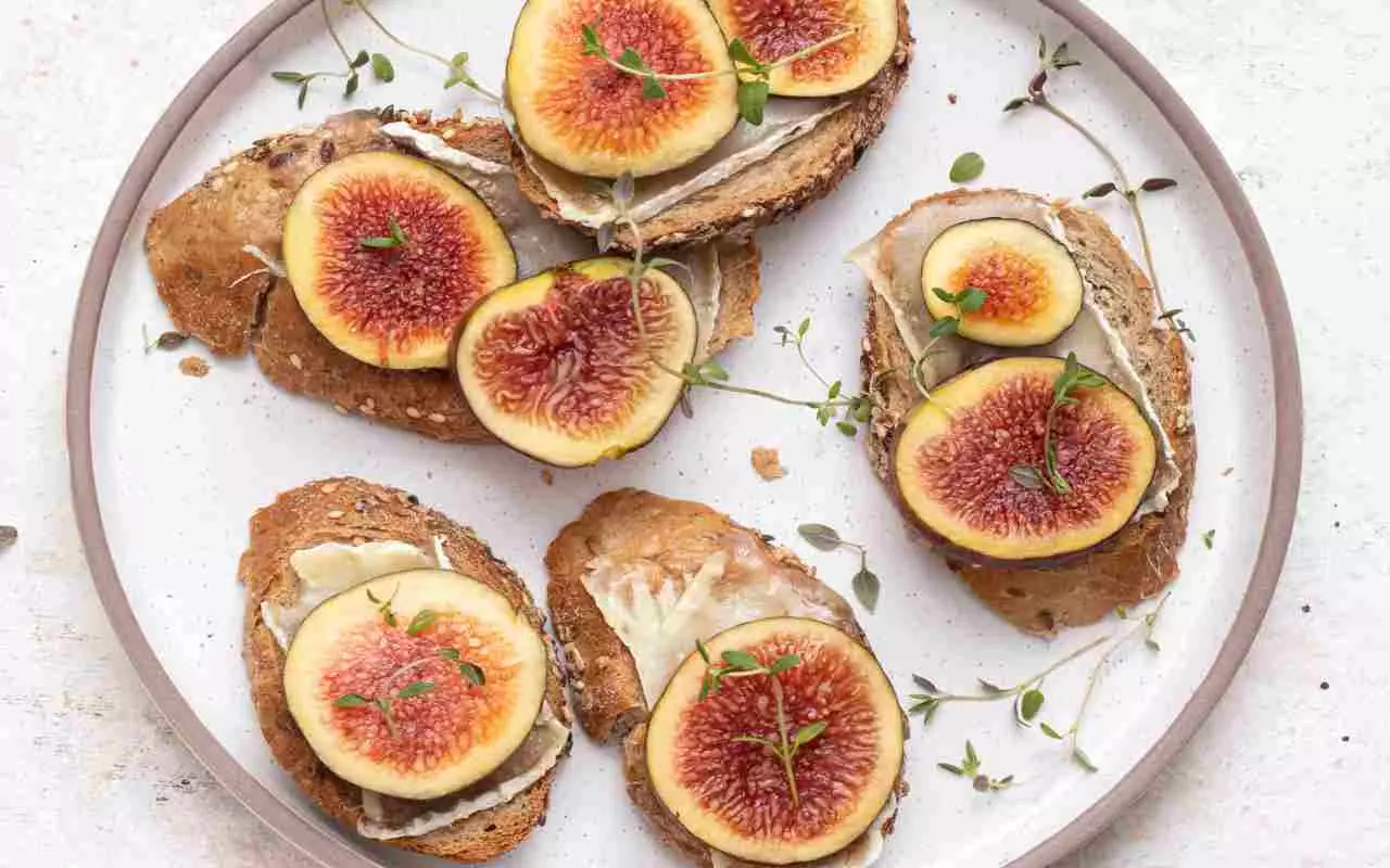 bruschetta anchovies figs වට්ටෝරුව PHOTO වට්ටෝරුව මුද්රණය