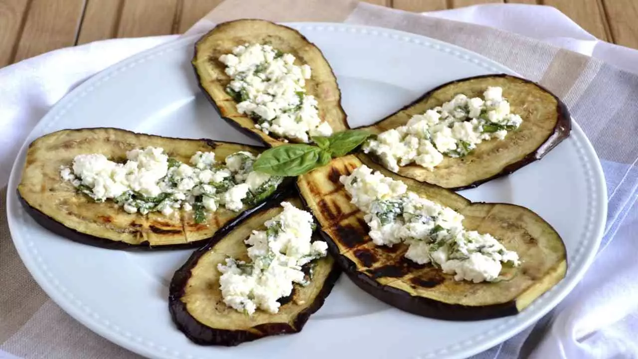 Eggplant karo feta | sajian sisih sing bisa disiapake ing wektu cendhak